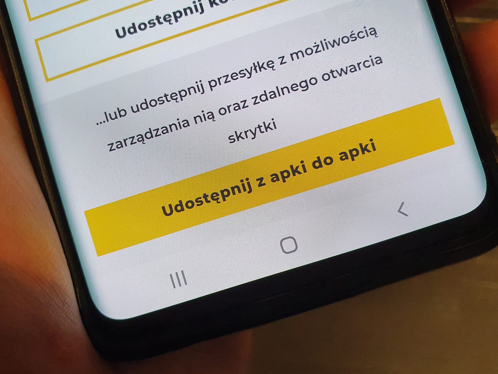 InPost: jak udostępnić przesyłkę do Paczkomatu "z apki do apki"?