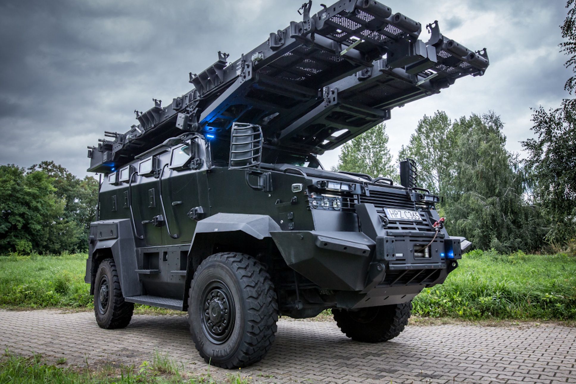 Pancerne Tury przy granicy z Białorusią. W całym kraju pozostały tylko ...