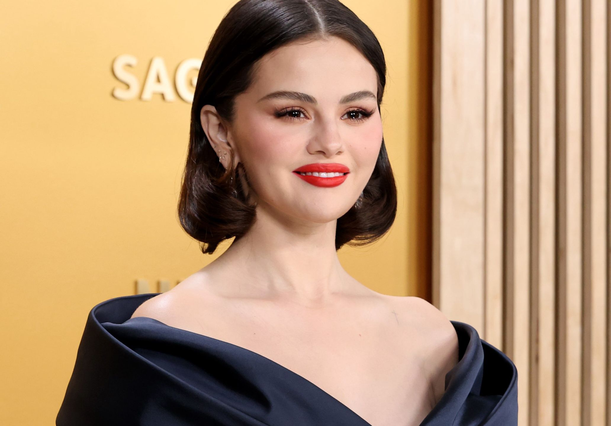 Selena Gomez stuns at SAG Awards with Hollywood glam gown