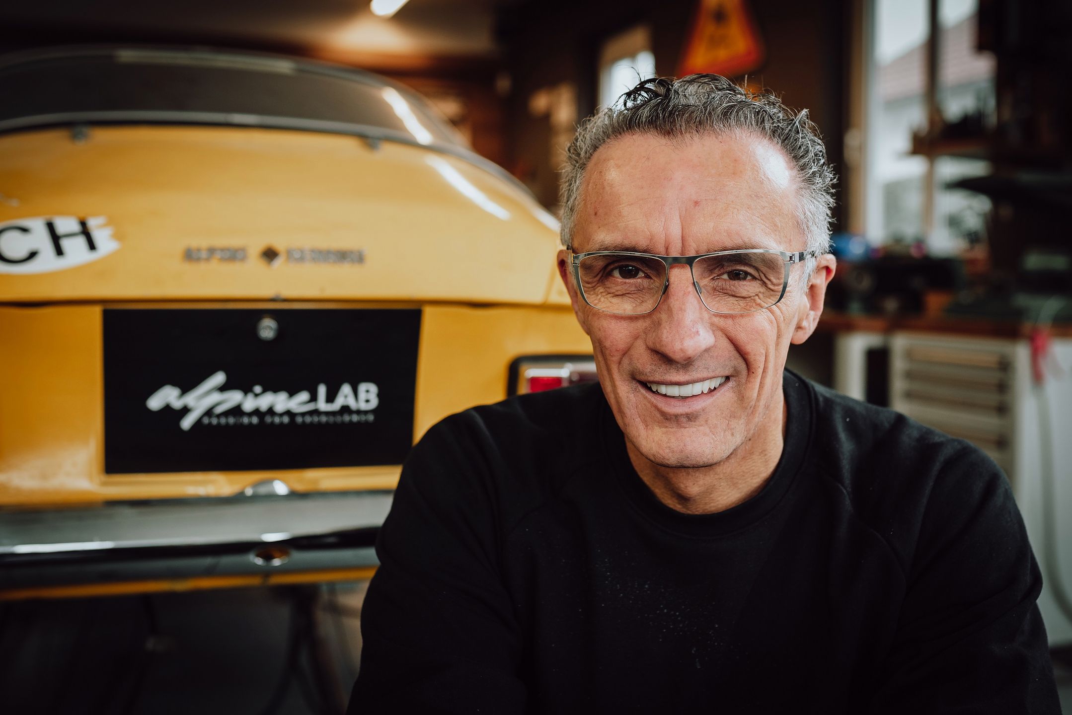 Jürgen Clauss: Jestem purystą. Tuning zamienia piękne auta w potworki!