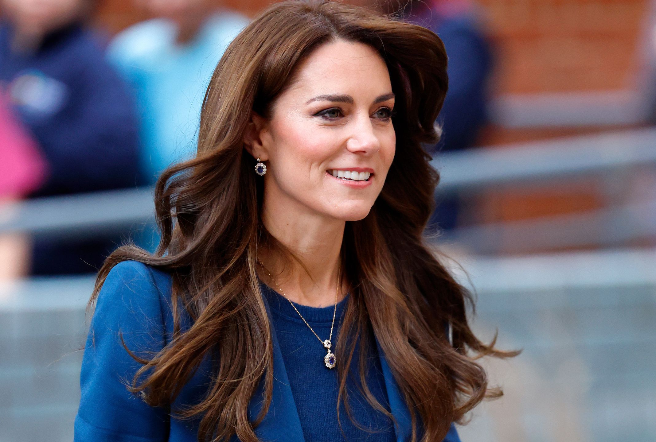 Księżna Kate używa kosmetyku "za grosze". Działa na włosy jak bomba ...