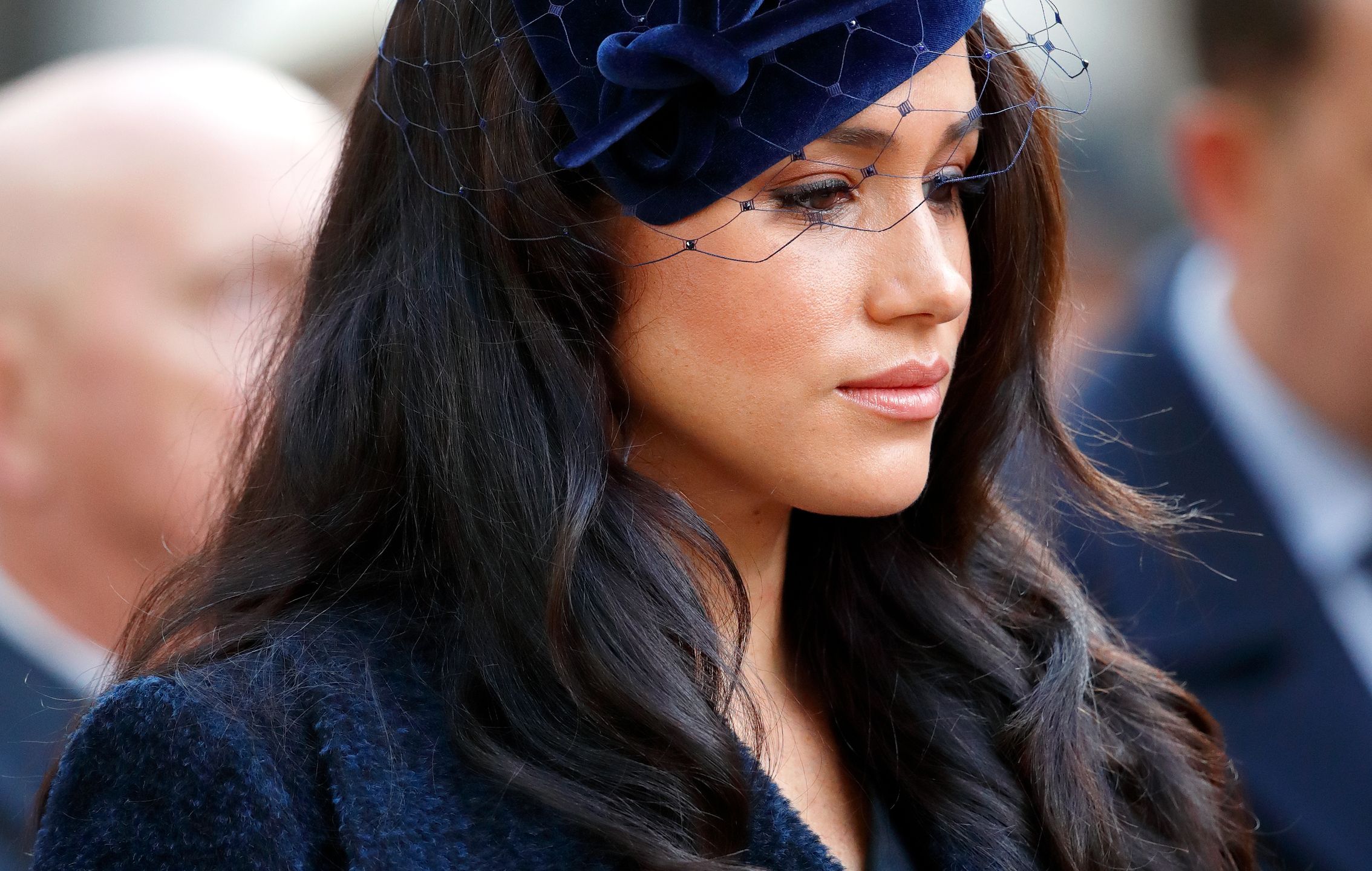 Thomas Markle skomentował odejście Meghan. Ekspertka mowy ciała Judi ...