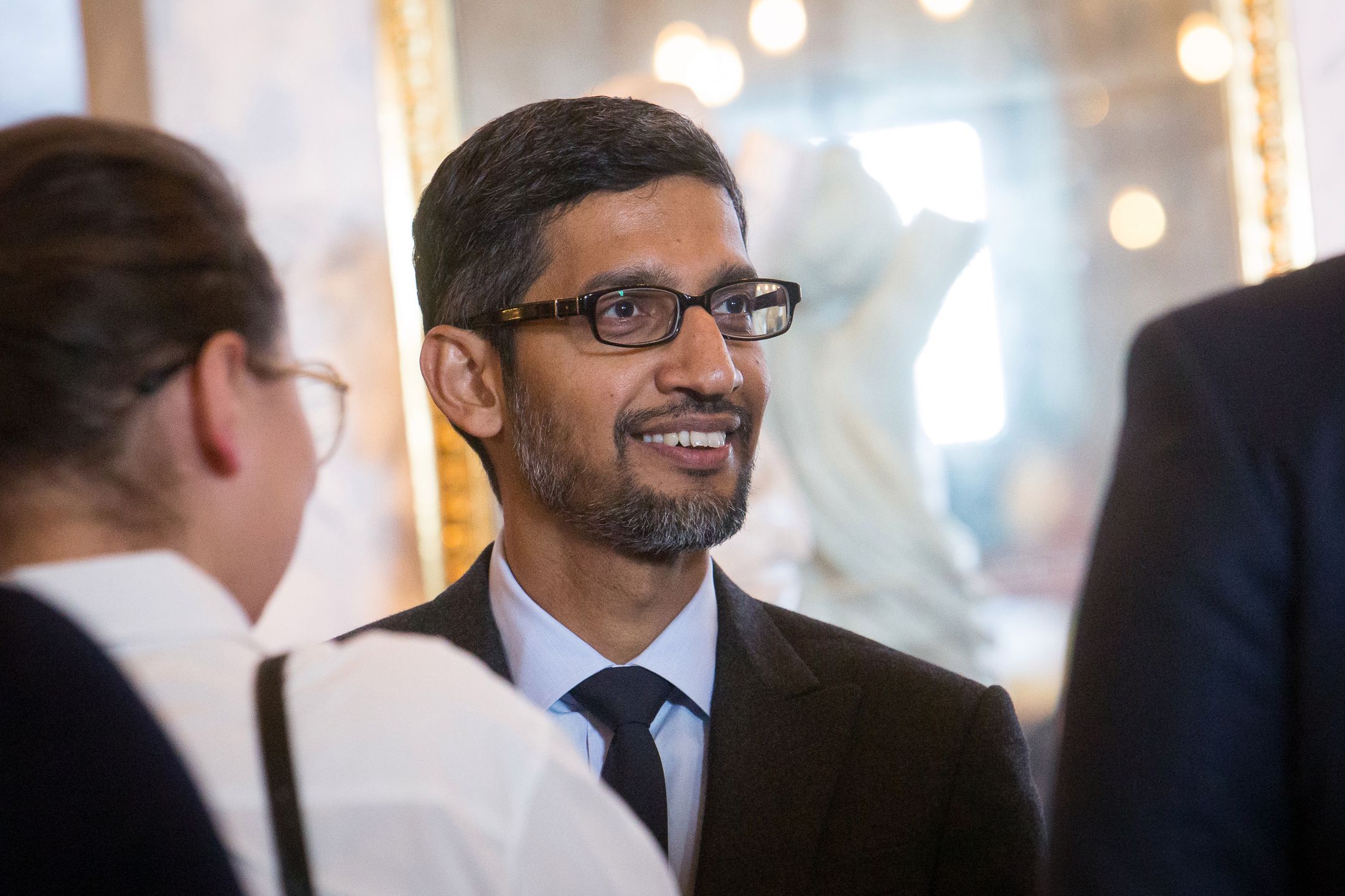 Google i Alphabet: Larry Page i Sergey Brin oddali stery. Sundar Pichai ...