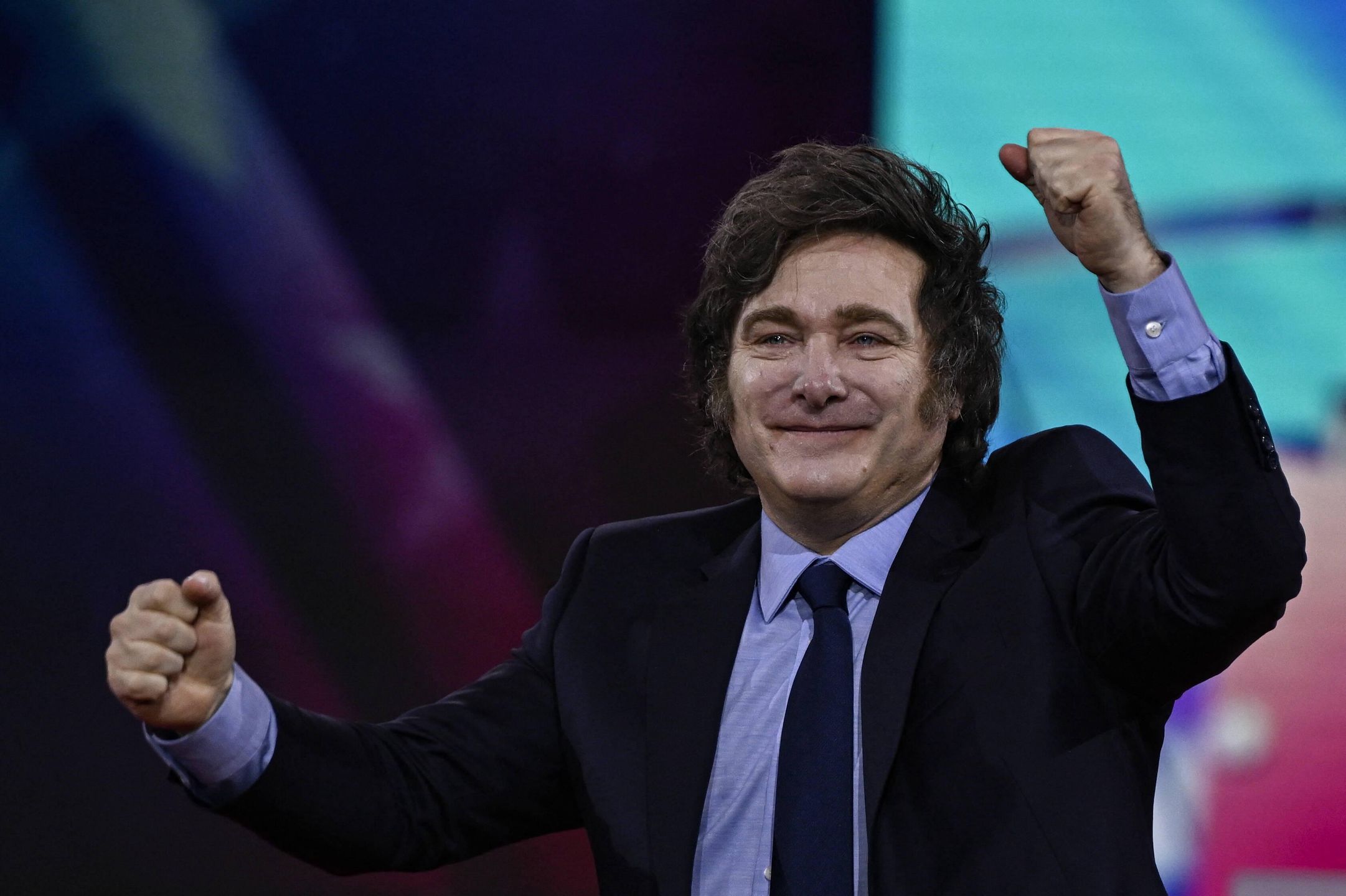 Argentina secures $32bn (€28bn) lifeline to end currency shackles