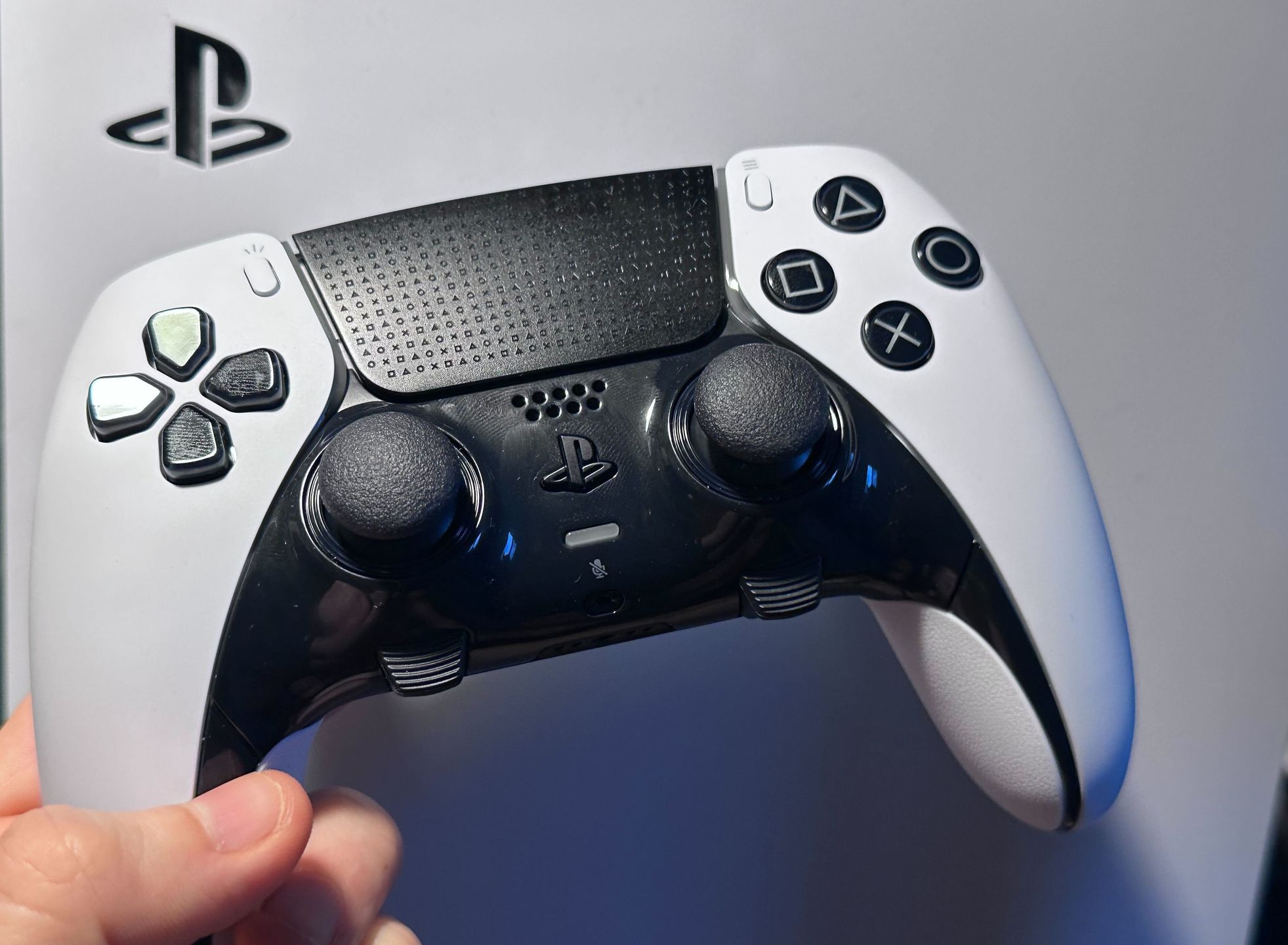 DualSense Edge - najdroższy pad do PlayStation w historii. Czy jest aż ...