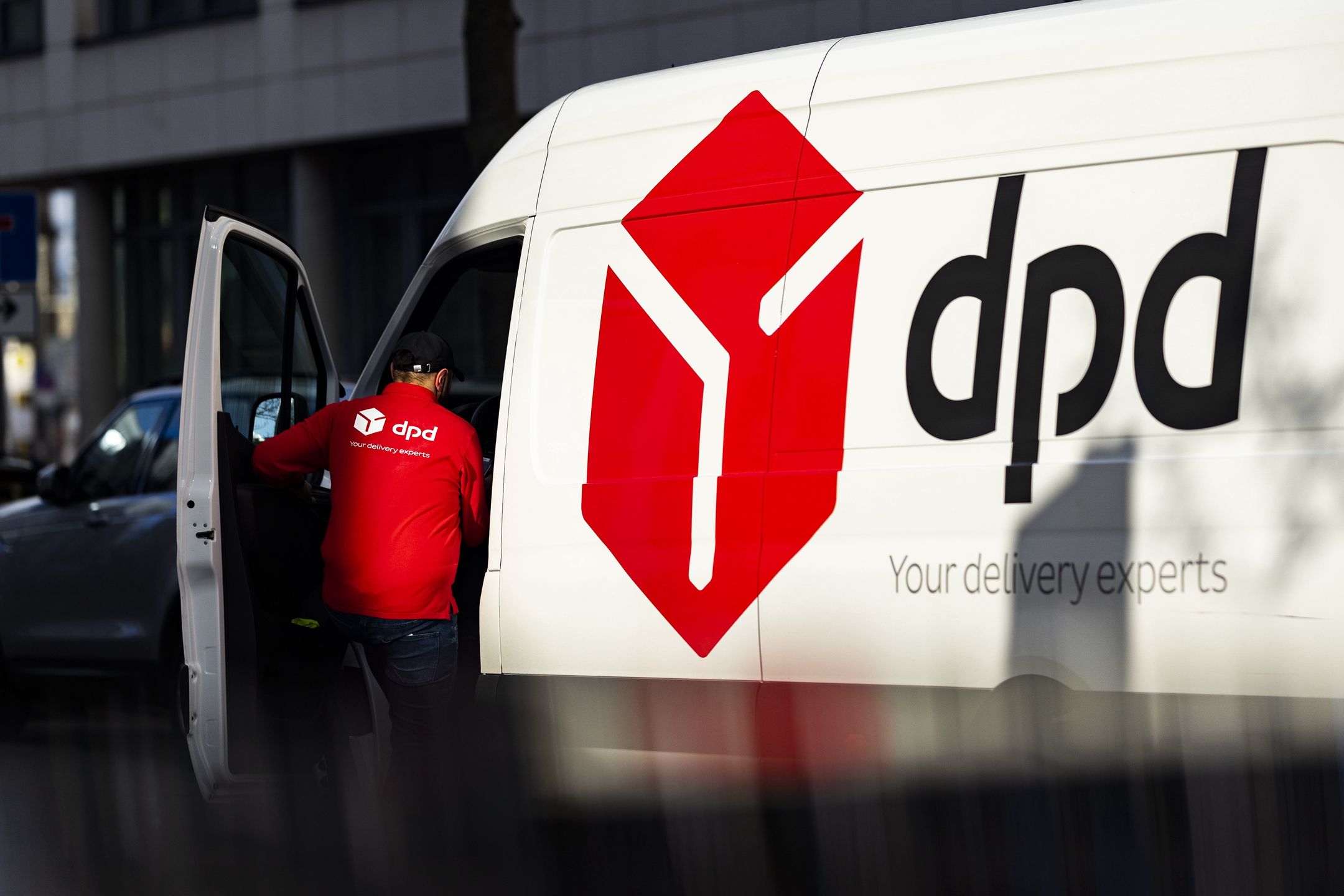 Podszywają się pod DPD. Robią to idealnie