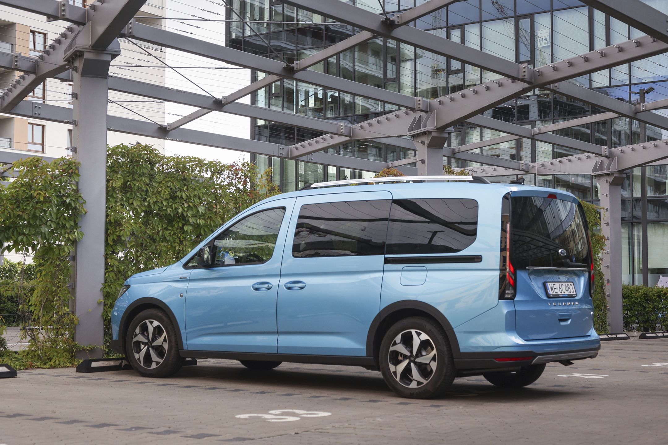 Mocne wejście na rynek nowego Forda Tourneo Connecta. Powodów sukcesu ...