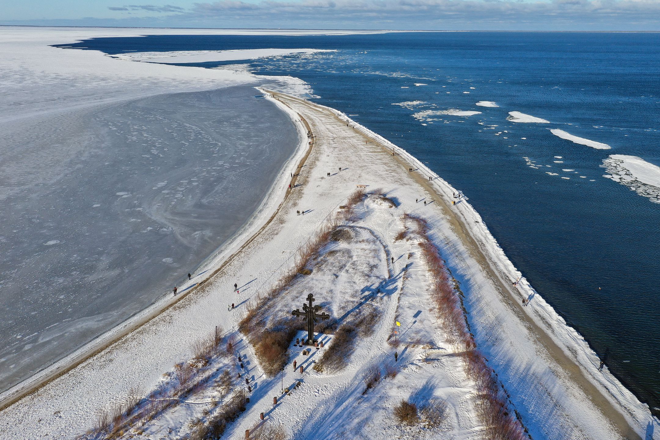 Zdjęcie dnia. Cypel Rewski pokryty lodem