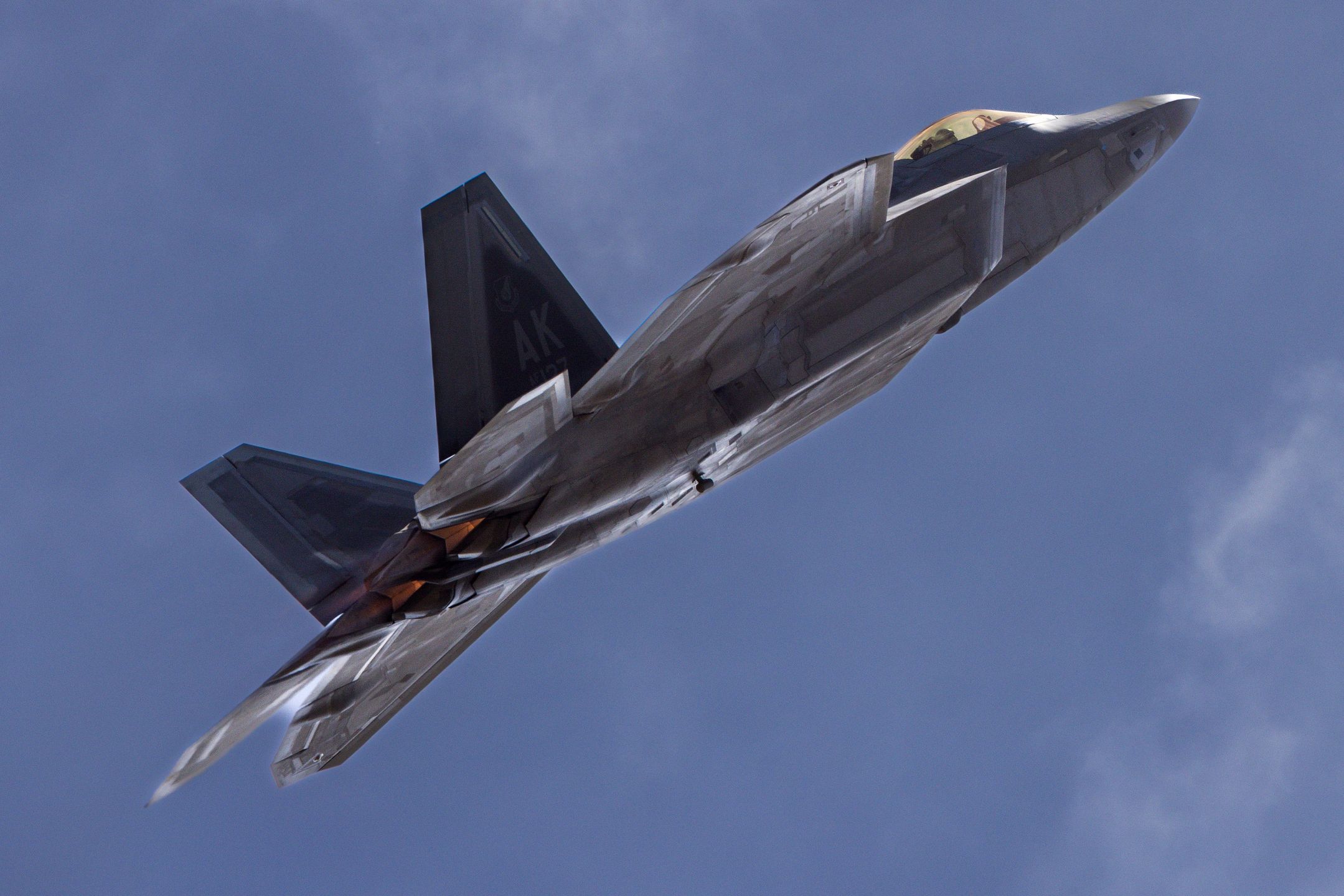 Myśliwce F-22A Raptor znów w Polsce. To symbol nowoczesnej armii