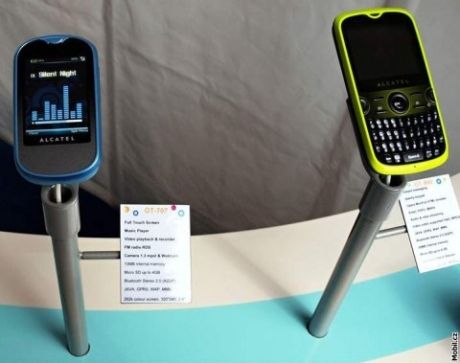 Pierwszy touchscreen i QWERTY od Alcatela