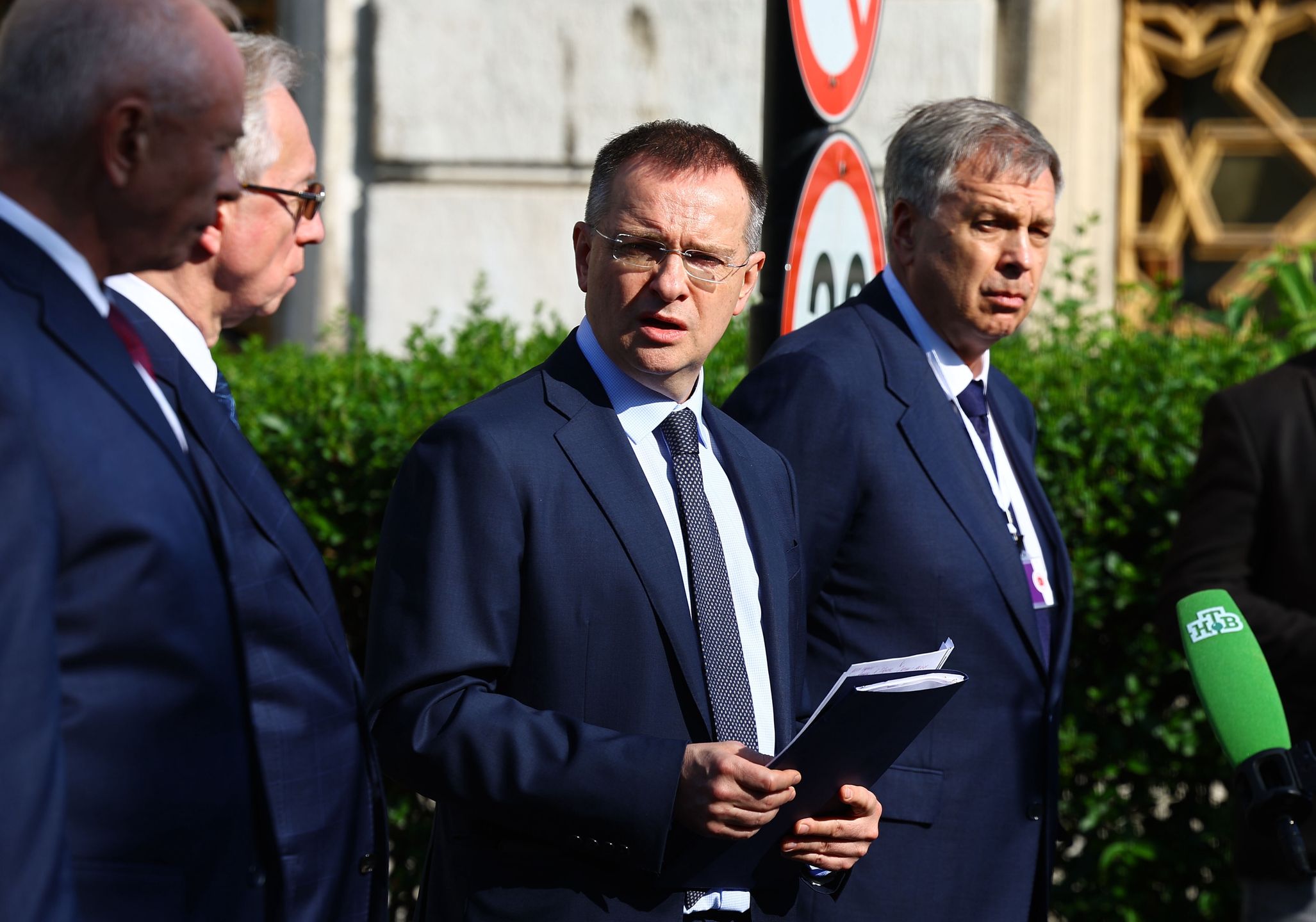 Frozen bodies and prisoner exchange mark turning point in talks