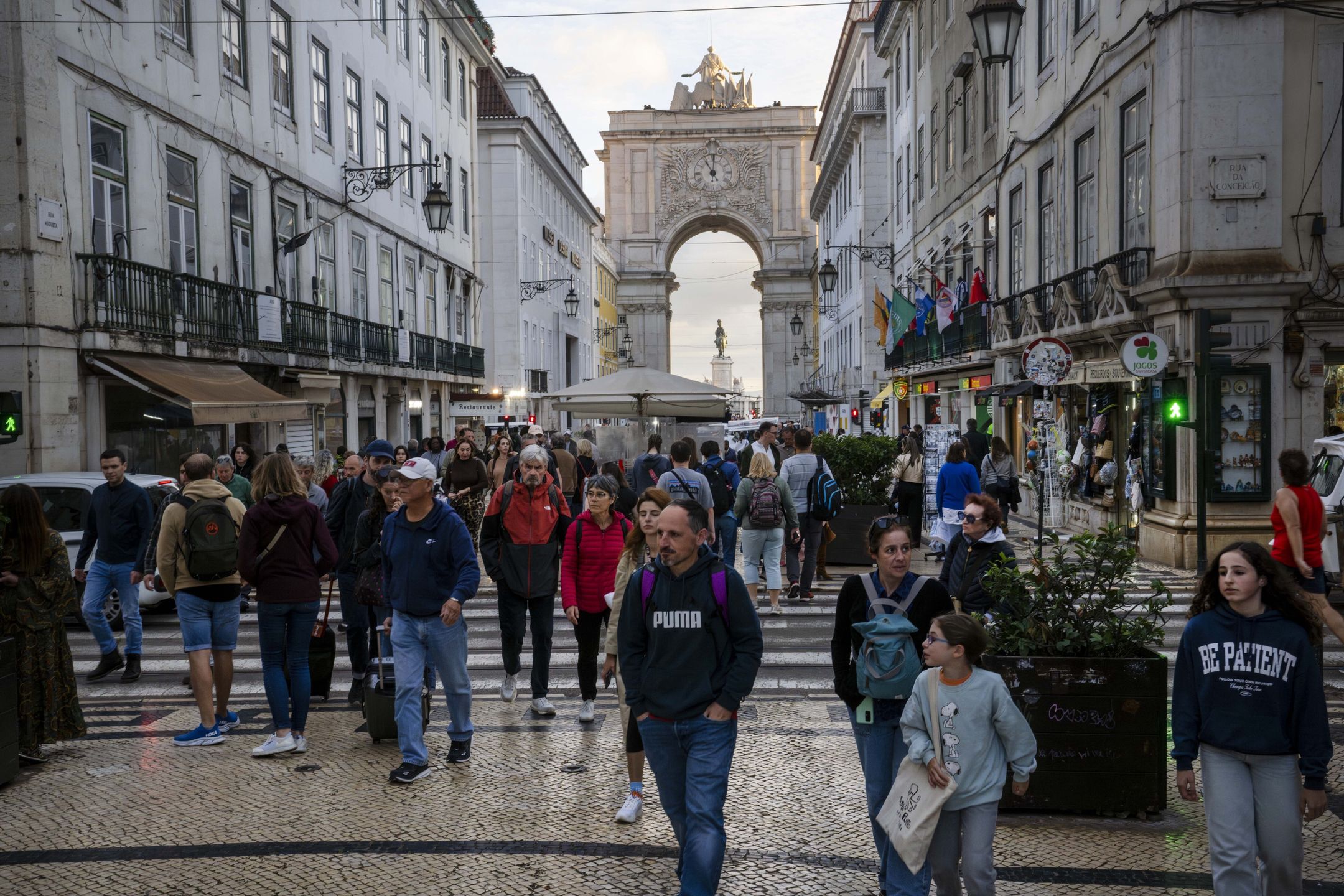 Gambling surge in Portugal: Half the nation bets regularly