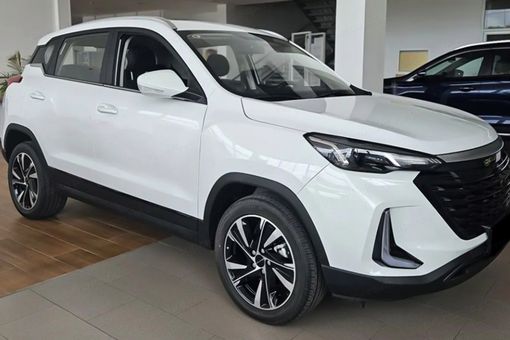 BAIC Beijing 5 2025. Wersje, silniki, ceny. Co można kupić?