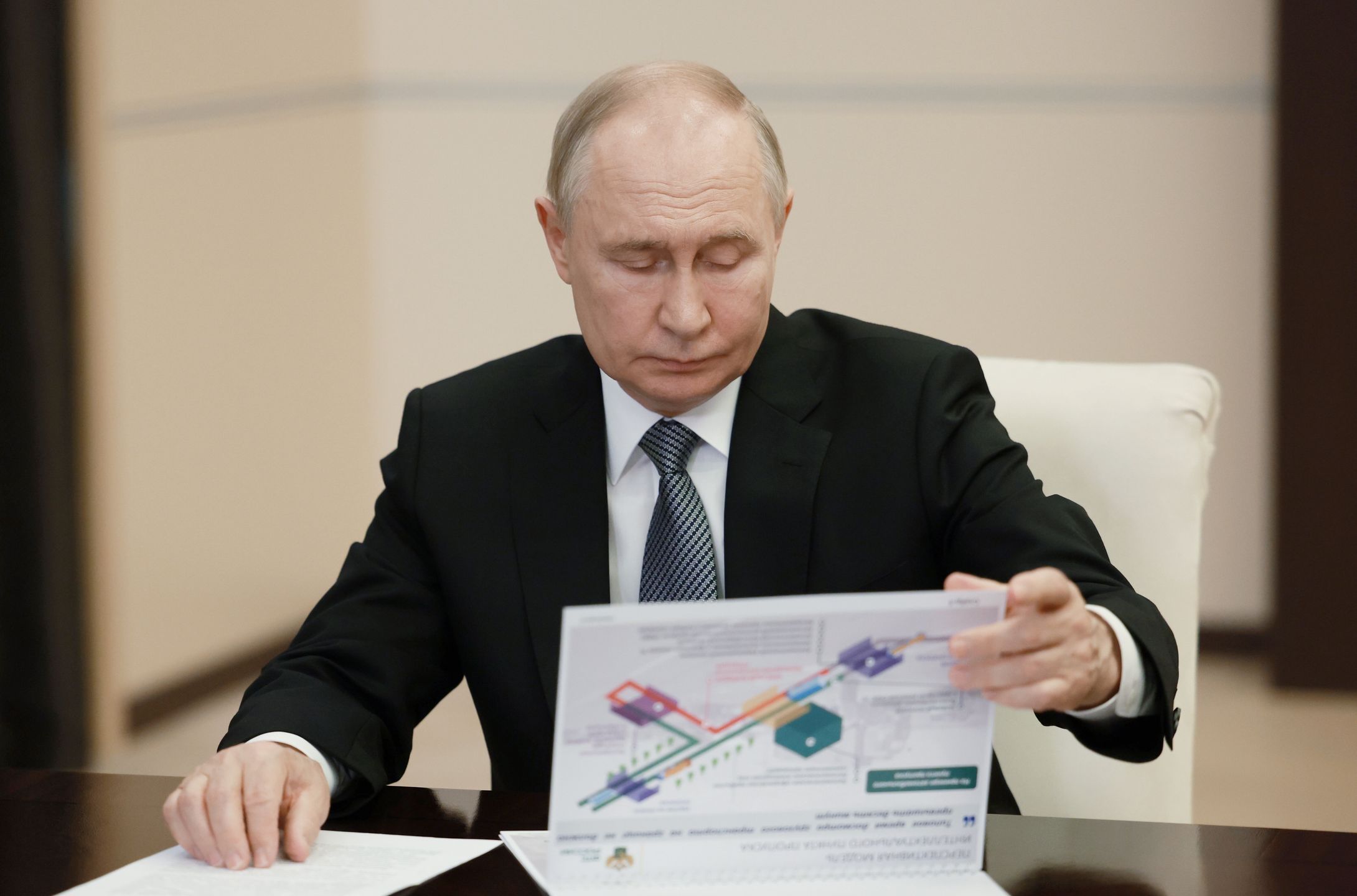 Kremlin outlines plan for decade-long conflict with Ukraine