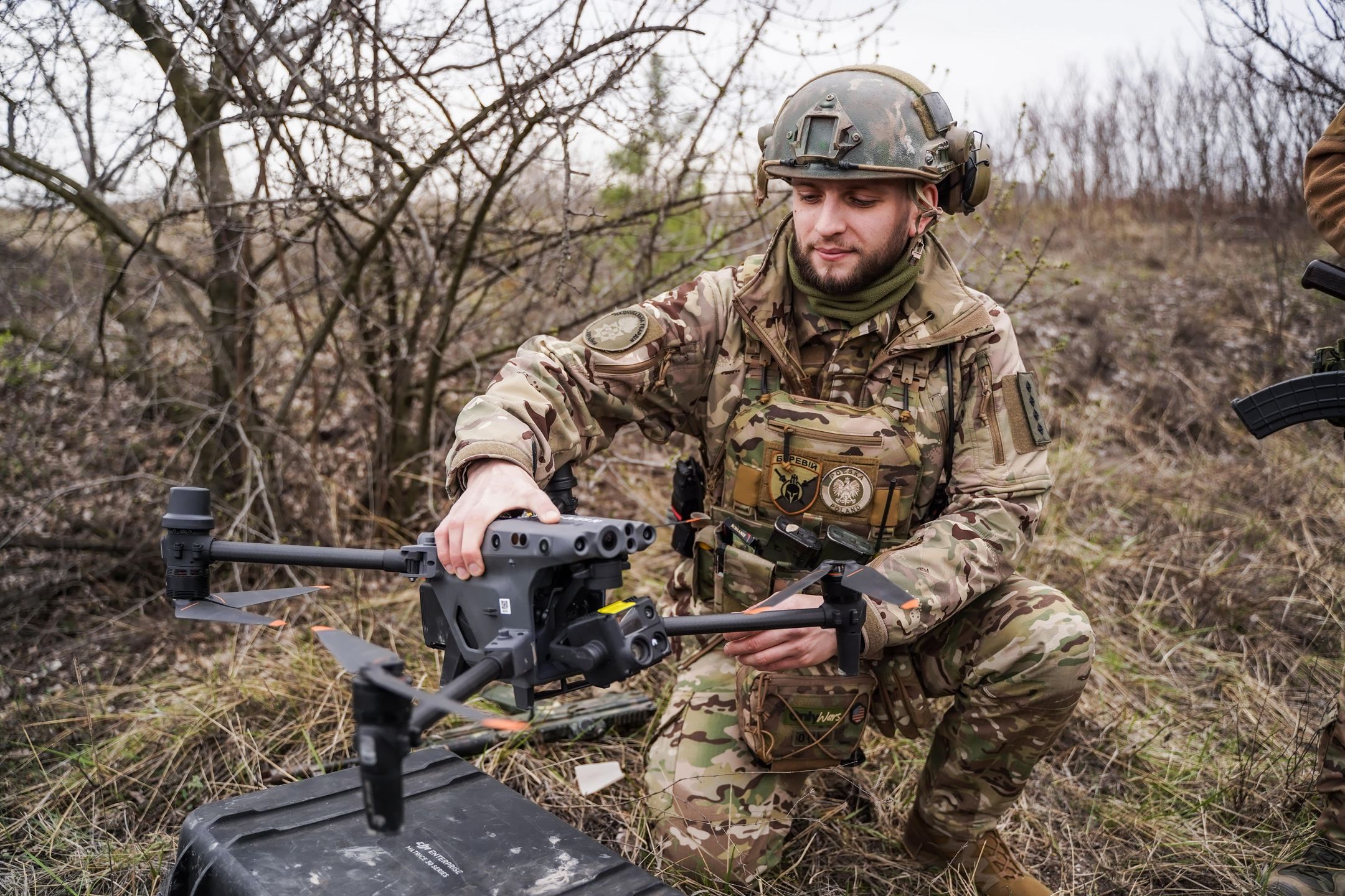 Russian camouflage fails: Drones detect soldiers with ease