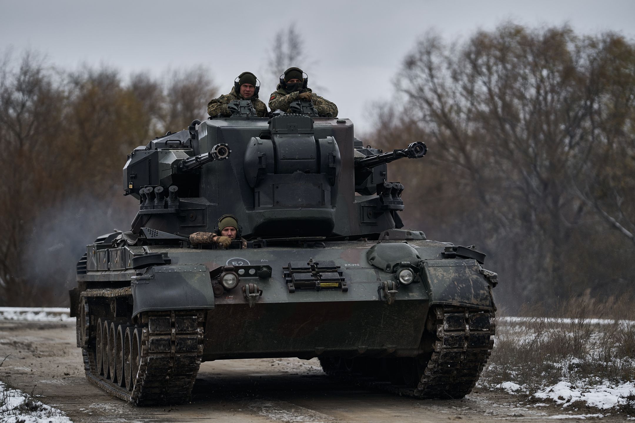 Ukraine bolsters its arsenal with 90 Leopard 1 tanks amid refurbishment ...