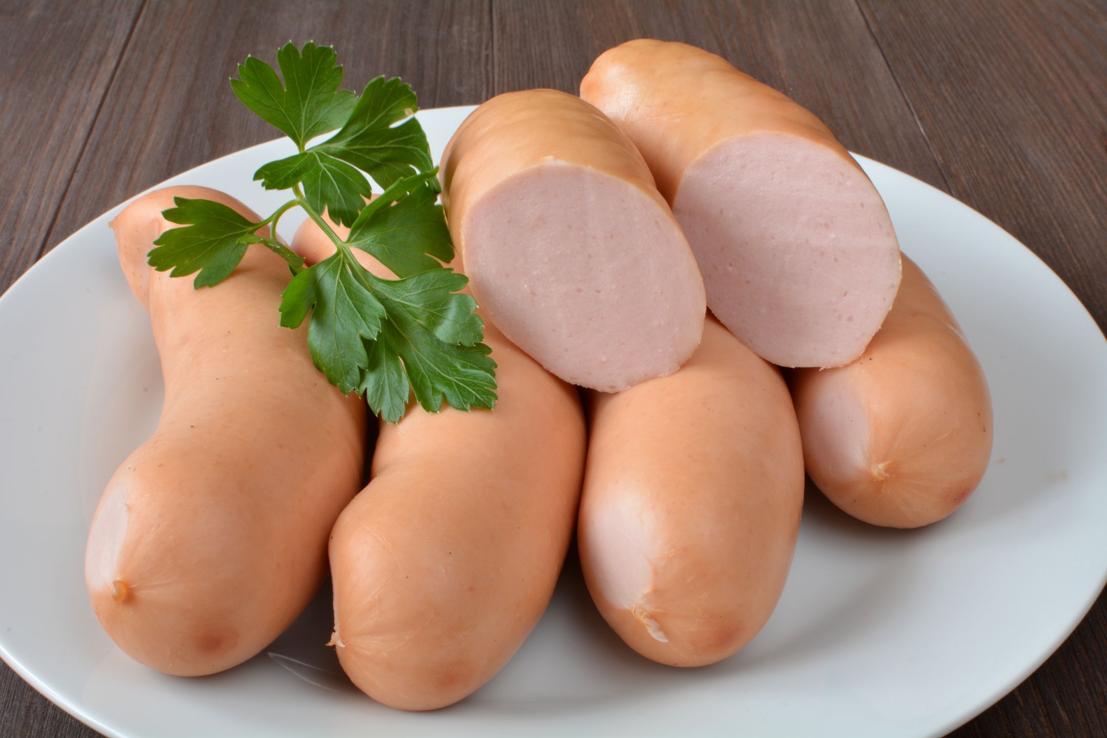 Hot dog hazards: Why proper preparation is crucial for safety