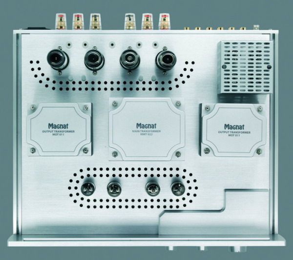 Magnat RV1, lampowiec z "buldogiem"