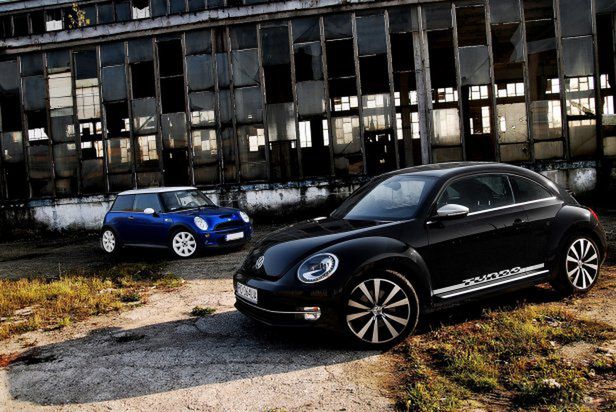 Volkswagen Beetle Sport 2,0 TSI DSG vs Mini Cooper S - powrót do ...