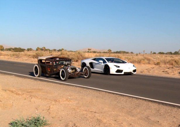 Lamborghini LP700-4 Aventador czy hot rod na bazie Forda A z 1930 roku ...