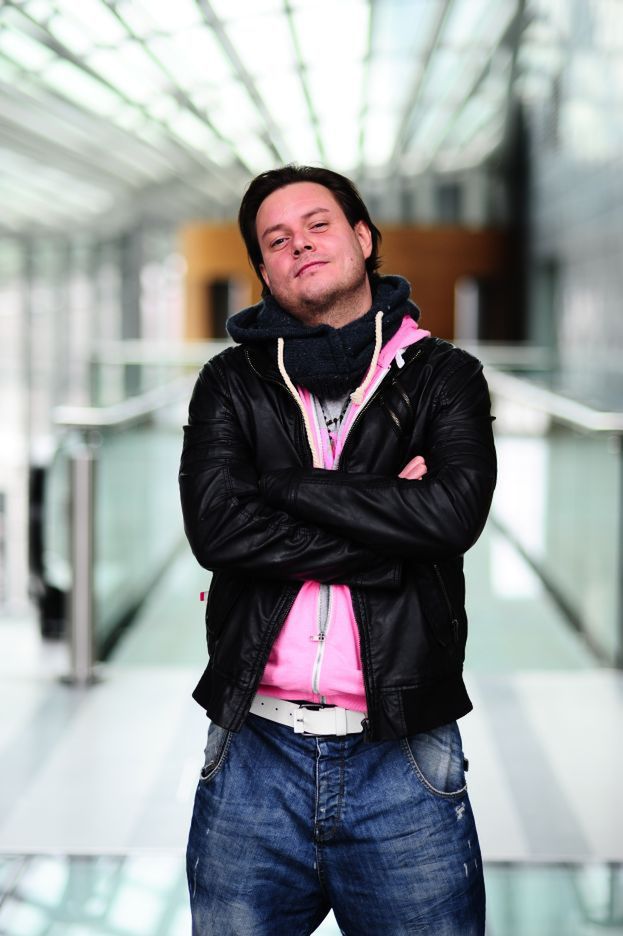 Tak wygląda dzisiaj Bartek Wrona z Just 5! (ZDJĘCIA) - PUDELEK Tak wygląda dzisiaj Bartek Wrona z Just 5! (ZDJĘCIA) - PUDELEK
