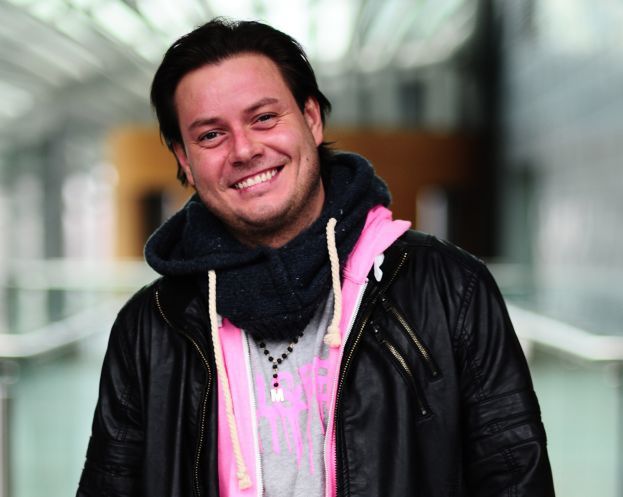 Tak wygląda dzisiaj Bartek Wrona z Just 5! (ZDJĘCIA) - PUDELEK Tak wygląda dzisiaj Bartek Wrona z Just 5! (ZDJĘCIA) - PUDELEK