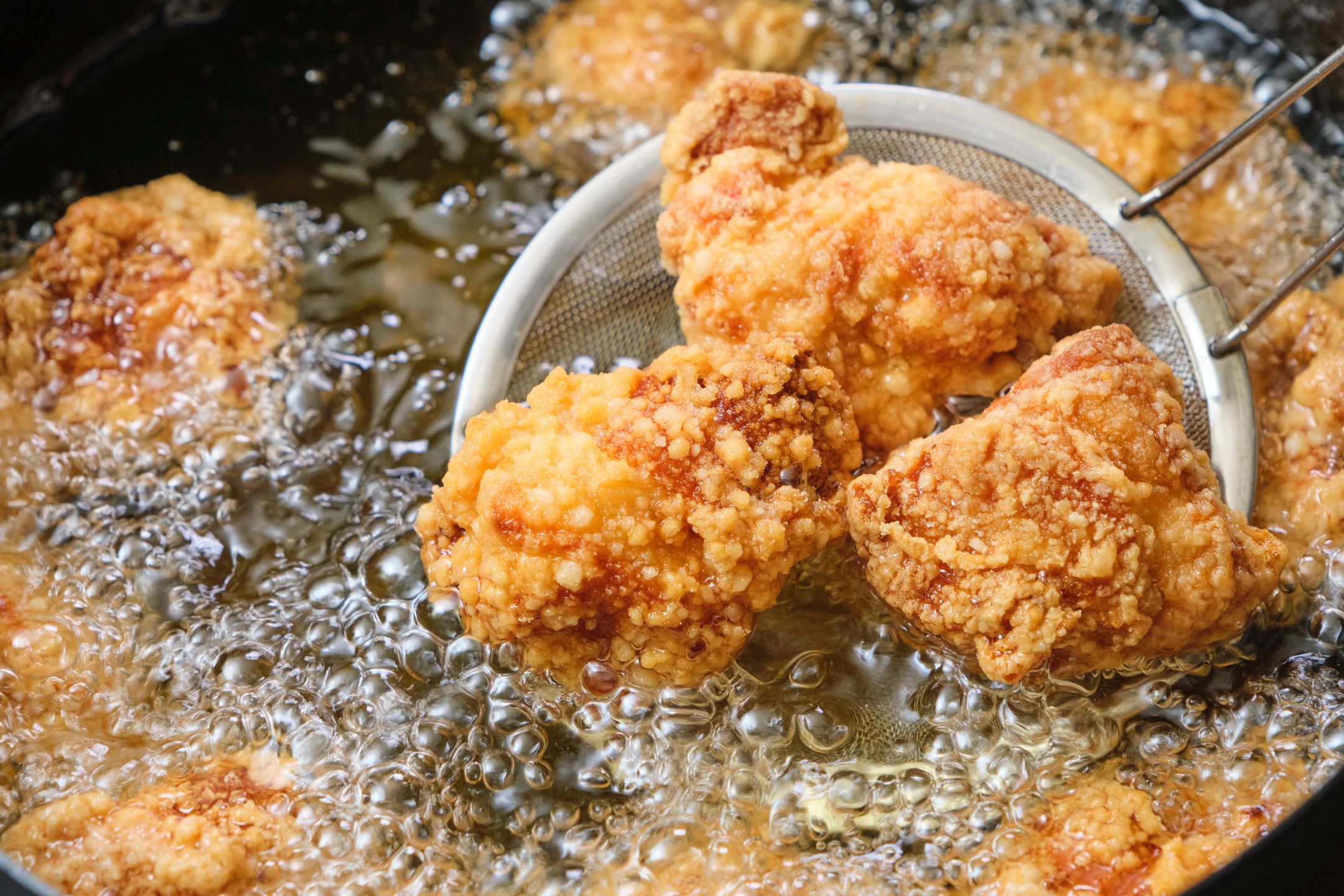 Choose the right oil: safe frying tips for your cheat day
