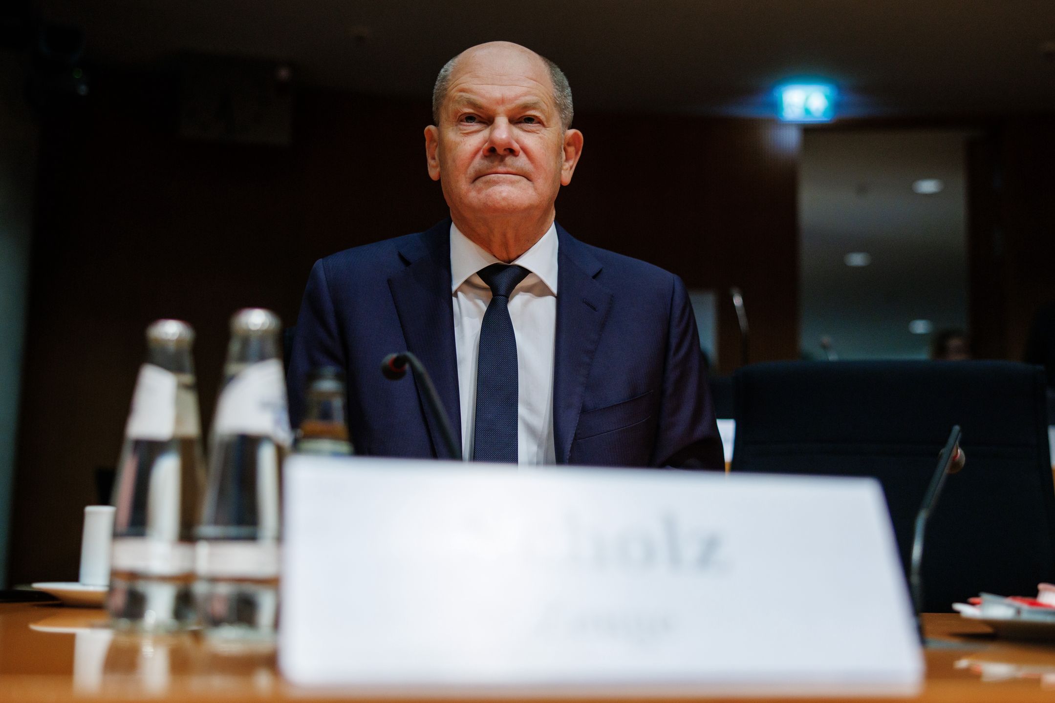 Scholz defends call with Putin amidst criticism and concerns