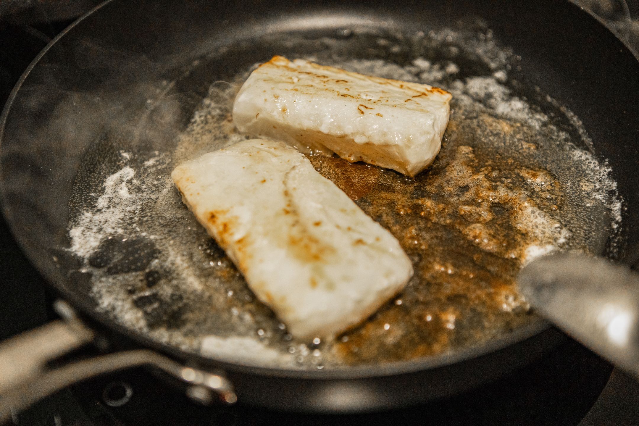 Say goodbye to grease splatter: Your guide to flawless fish frying this ...