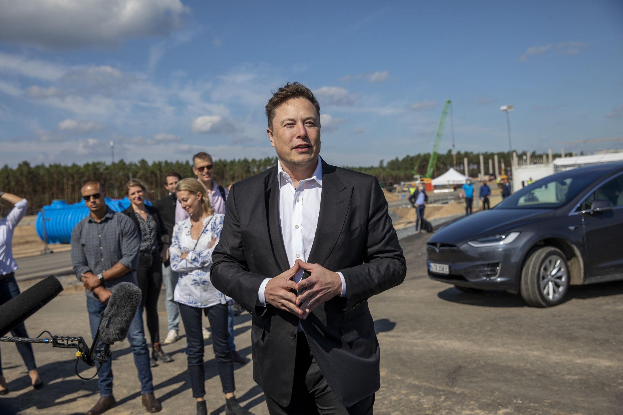 Tesla recalls 120,000 cars over safety concerns, adding to its growing ...