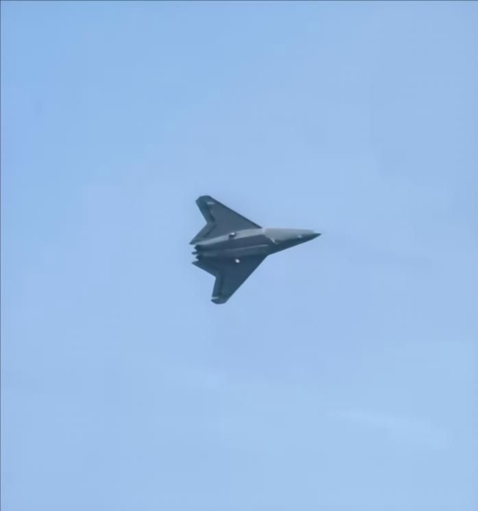 China's J-XDS fighter test signals leap in stealth tech