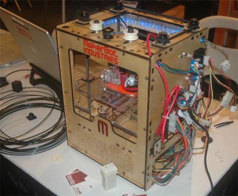 Drukarka 3D za $750! (wideo) | Gadżetomania.pl