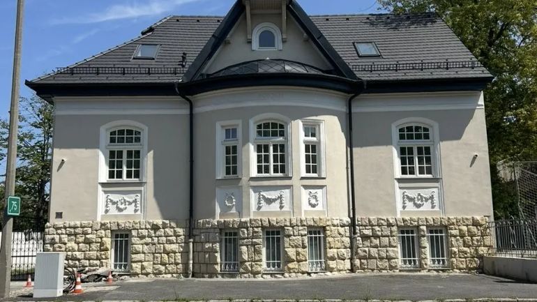 Nádor Rezidencia Győr - Noclegi.pl