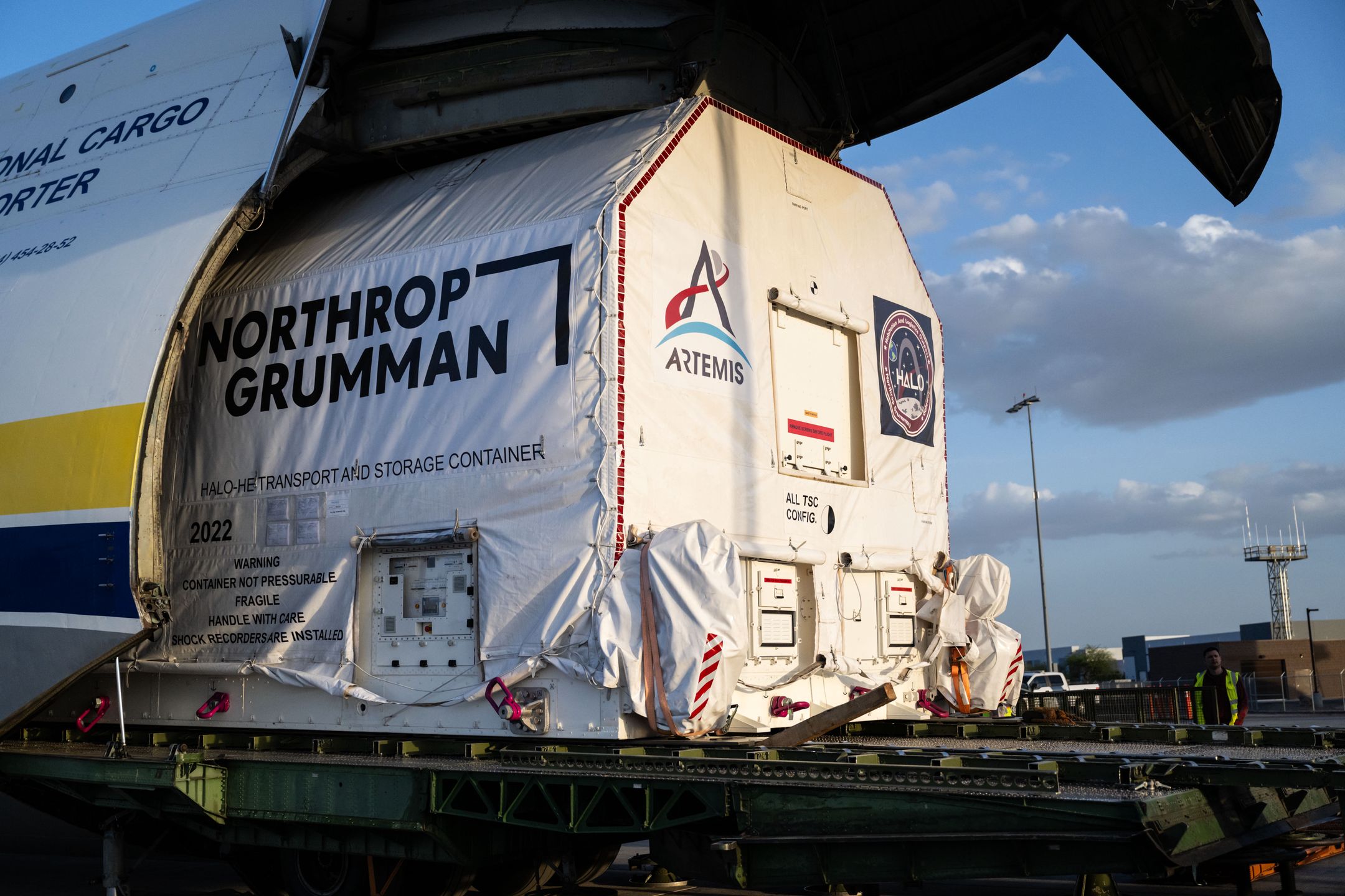 Halo module arrives in Arizona, advancing Moon missions