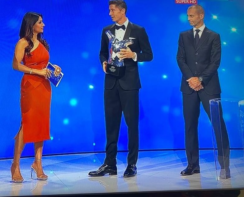 Robert Lewandowski Piłkarzem Roku UEFA. Otrzymał szokującą propozycję ... Robert Lewandowski Piłkarzem Roku UEFA. Otrzymał szokującą propozycję ...