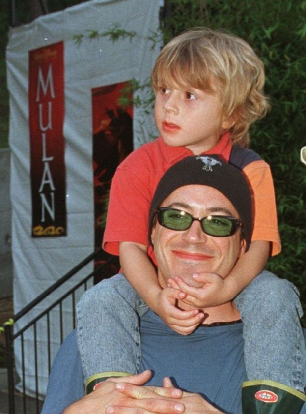 Downey Jr.: "Mój syn bierze narkotyki od 12. roku życia" - Pudelek