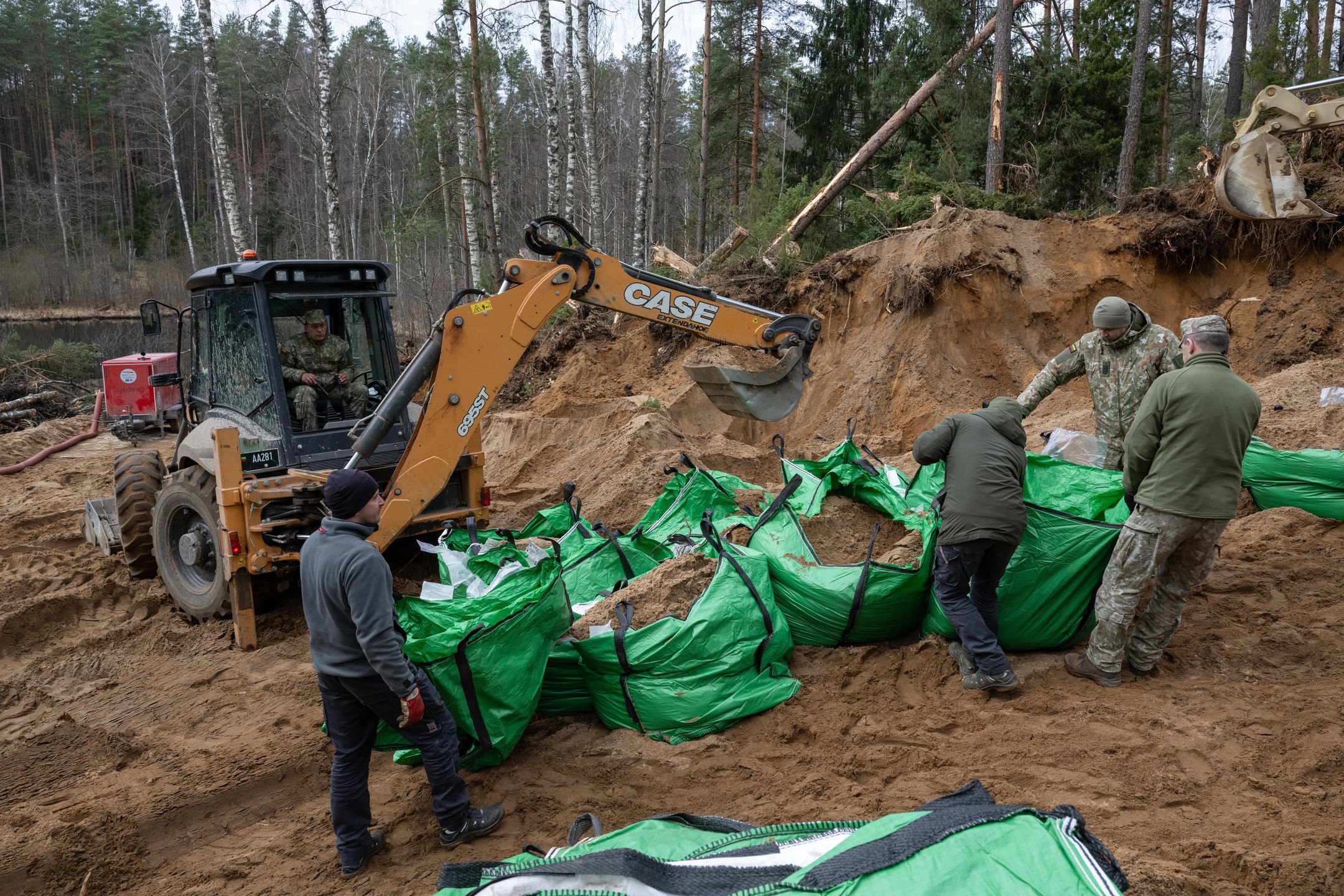 Search for missing US soldier in Lithuanian swamp intensifies