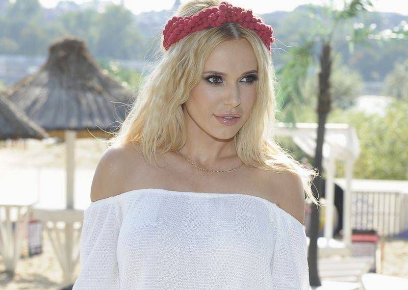 Doda pokazała kostium, w którym wystąpi na Eska Music Awards. Robi wrażenie!