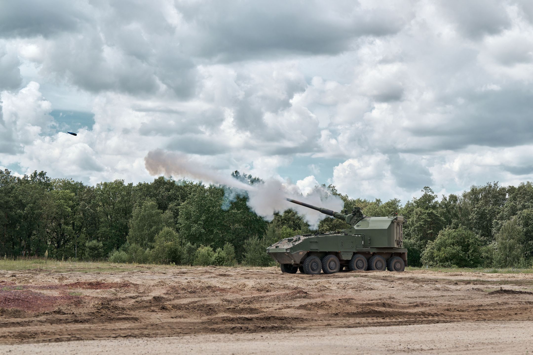 Swiss army upgrades with cutting-edge AGM artillery systems
