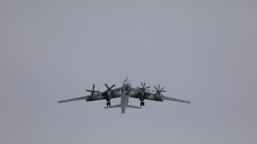 Russian military aircraft detected in Alaskan air defense zone but pose ...