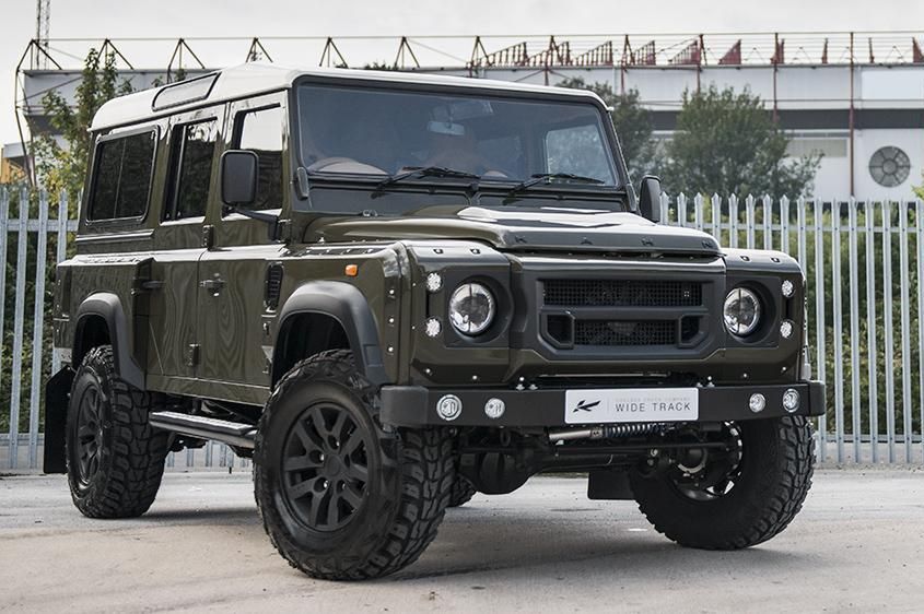 Land Rover Defender od CTC i Kahn Design – twardziel z luksusowym wnętrzem