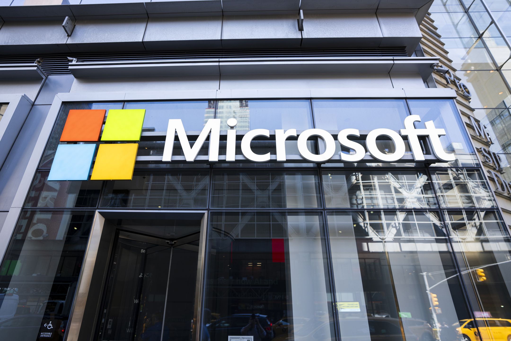 Microsoft services hit by global outage, users face disruptions
