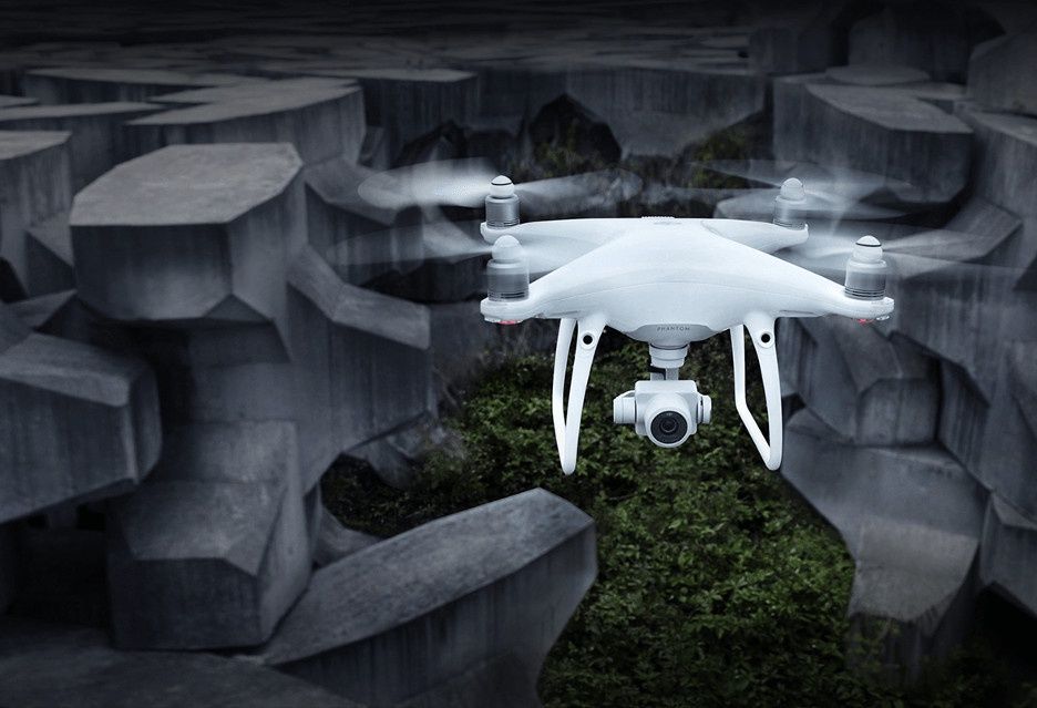 Nowy DJI Phantom 4 Advanced - jak wypada w porównaniu z braćmi?