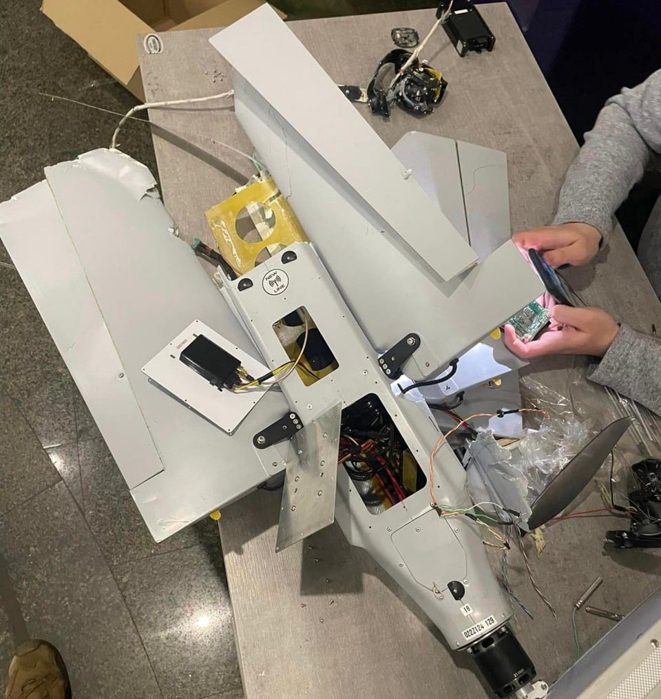 Rosyjskie drony Lancet-3. Wykorzystują układy sztucznej inteligencji od ...