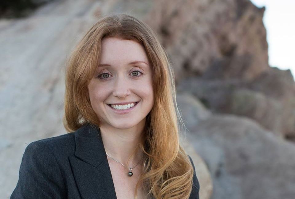 Była wulkanologiem, teraz startuje w wyborach do Kongresu. Ta kobieta ...