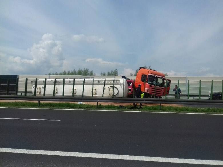 Wypadek cysterny na A4. Autostrada jest zablokowana - WP Wiadomości
