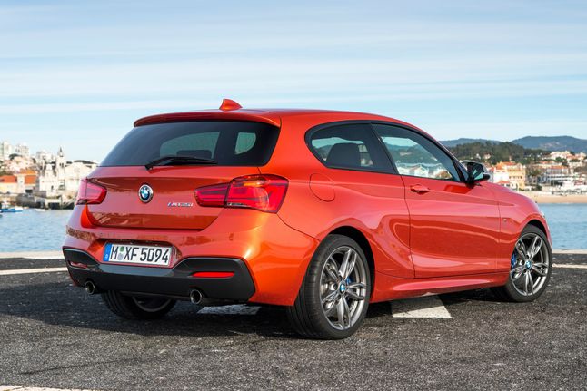 Puchar hot hatchów: BMW M140i vs Audi S3 Sportback [runda 1]